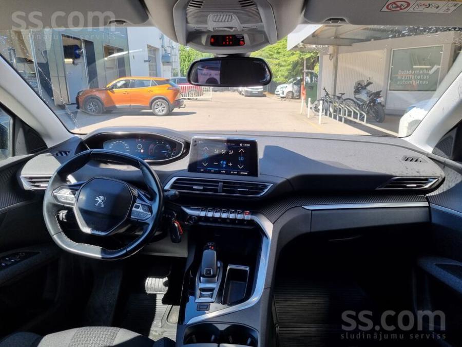 Blue Peugeot 5008 2018 in Riga, with an engine capacity of 1.50 L and mileage of 93 thousand km for 13700 €, photo 8 on AUTOMOTO.COM.LV