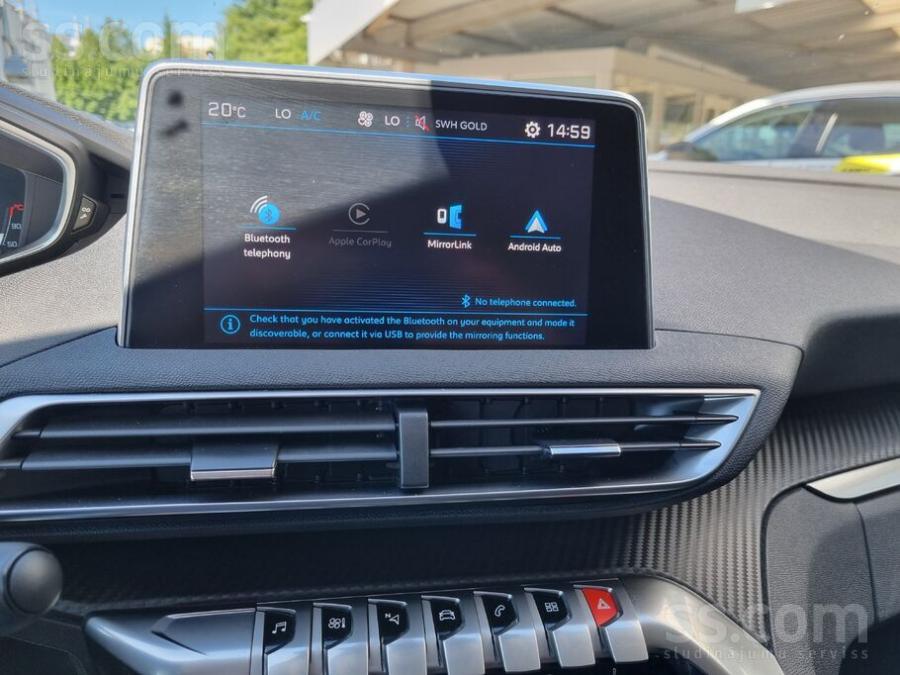 Blue Peugeot 5008 2018 in Riga, with an engine capacity of 1.50 L and mileage of 93 thousand km for 13700 €, photo 13 on AUTOMOTO.COM.LV