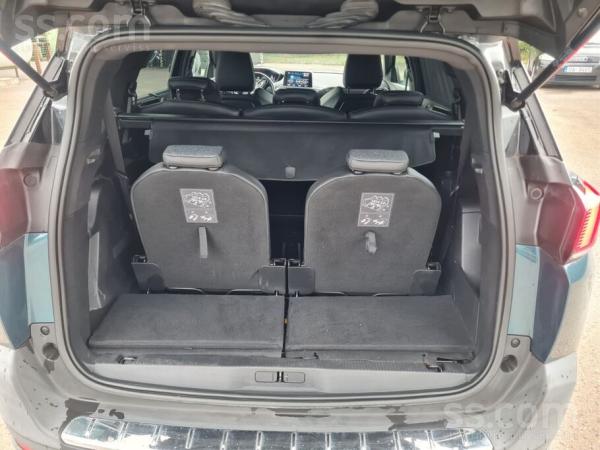 Blue Peugeot 5008 2018 in Jelgava, with an engine capacity of 1.20 L and mileage of 0 thousand km for 11900 €, photo 10 on AUTOMOTO.COM.LV