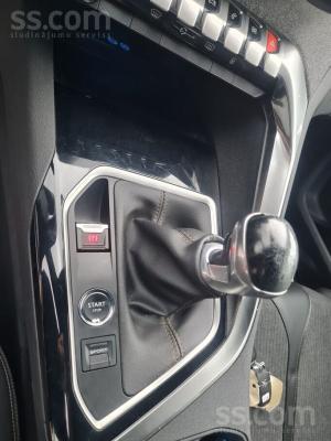 Zils Peugeot 5008 2018 Jelgava, ar dzinēja tilpumu 1.20 L un nobraukumu 0 tūkst. km par 11900 €, foto 17 vietnē AUTOMOTO.COM.LV