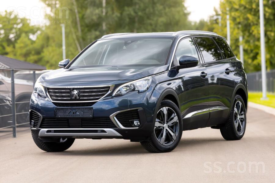 Blue Peugeot 5008 2018 in Jelgava, with an engine capacity of 1.20 L and mileage of 0 thousand km for 10700 €, photo 1 on AUTOMOTO.COM.LV