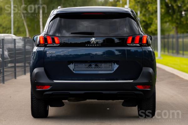Zils Peugeot 5008 2018 Jelgava, ar dzinēja tilpumu 1.20 L un nobraukumu 0 tūkst. km par 10700 €, foto 5 vietnē AUTOMOTO.COM.LV