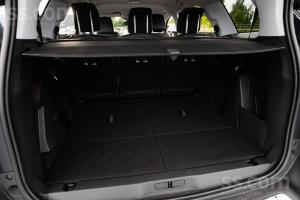 Blue Peugeot 5008 2018 in Jelgava, with an engine capacity of 1.20 L and mileage of 0 thousand km for 10700 €, photo 14 on AUTOMOTO.COM.LV