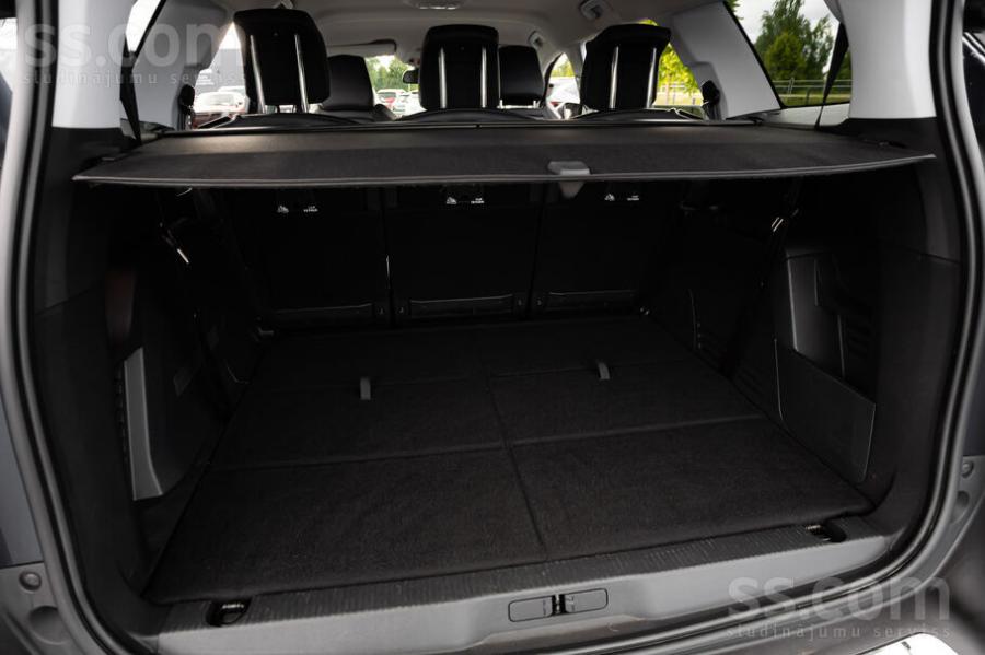 Blue Peugeot 5008 2018 in Jelgava, with an engine capacity of 1.20 L and mileage of 0 thousand km for 10700 €, photo 14 on AUTOMOTO.COM.LV