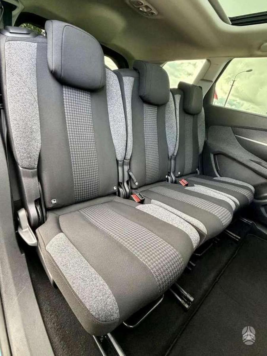 Blue Peugeot 5008 2018 in Siauliai, with an engine capacity of 1.56 L and mileage of 221 thousand km for 13950 €, photo 28 on AUTOMOTO.COM.LV