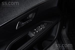 Zils Peugeot 5008 2018 Jelgava, ar dzinēja tilpumu 1.20 L un nobraukumu 0 tūkst. km par 11700 €, foto 17 vietnē AUTOMOTO.COM.LV