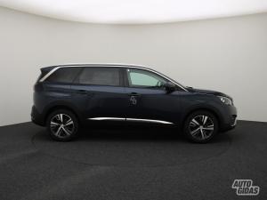 Blue Peugeot 5008 2019 in Vilnius, with an engine capacity of 1.50 L and mileage of 145 thousand km for 14899 €, photo 9 on AUTOMOTO.COM.LV