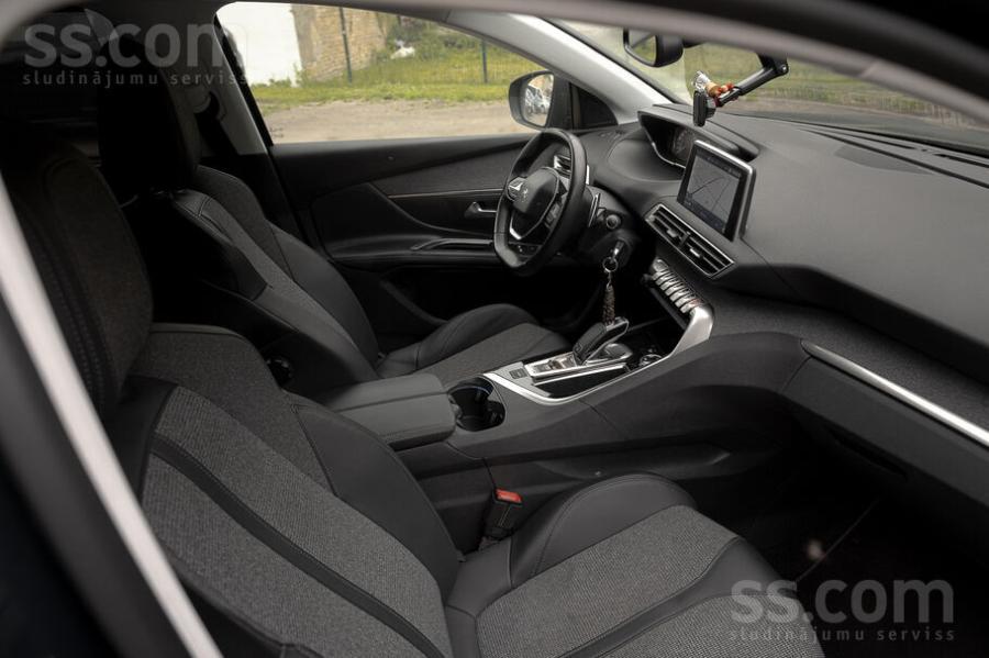 Zils Peugeot 5008 2019 Jelgava, ar dzinēja tilpumu 1.20 L un nobraukumu 0 tūkst. km par 12990 €, foto 14 vietnē AUTOMOTO.COM.LV