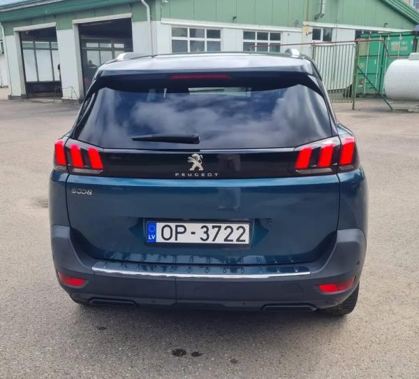 Blue Peugeot 5008 2019 in Jelgava, with an engine capacity of 1.20 L and mileage of 148 thousand km for 12490 €, photo 10 on AUTOMOTO.COM.LV