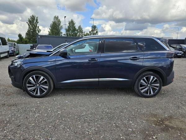 Blue Peugeot 5008 2019 in Kaunas, with an engine capacity of 1.20 L and mileage of 130 thousand km for 7999 €, photo 5 on AUTOMOTO.COM.LV