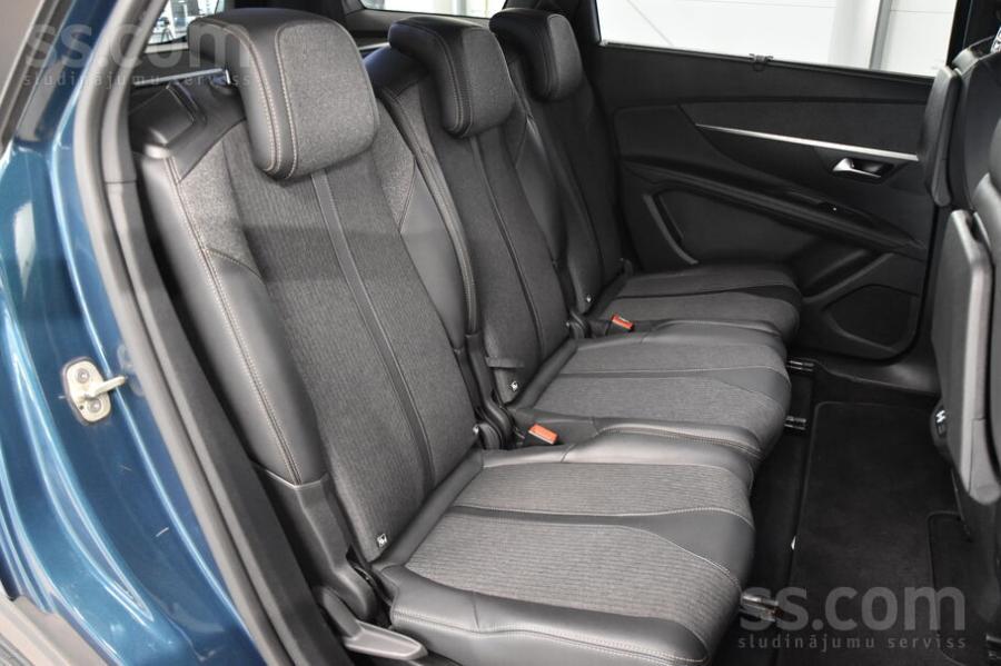 Blue Peugeot 5008 2019 in Riga, with an engine capacity of 1.60 L and mileage of 152 thousand km for 14490 €, photo 17 on AUTOMOTO.COM.LV