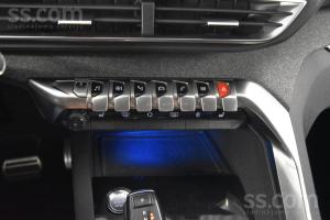 Blue Peugeot 5008 2019 in Riga, with an engine capacity of 1.60 L and mileage of 152 thousand km for 14490 €, photo 22 on AUTOMOTO.COM.LV