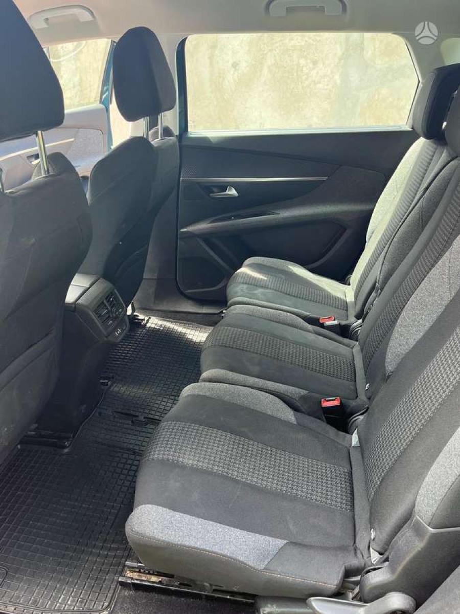 Zils Peugeot 5008 2019 Viļņa, ar dzinēja tilpumu 1.60 L un nobraukumu 137 tūkst. km par 15950 €, foto 14 vietnē AUTOMOTO.COM.LV