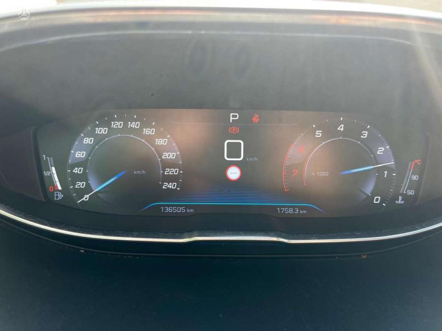 Zils Peugeot 5008 2019 Viļņa, ar dzinēja tilpumu 1.60 L un nobraukumu 137 tūkst. km par 15950 €, foto 17 vietnē AUTOMOTO.COM.LV
