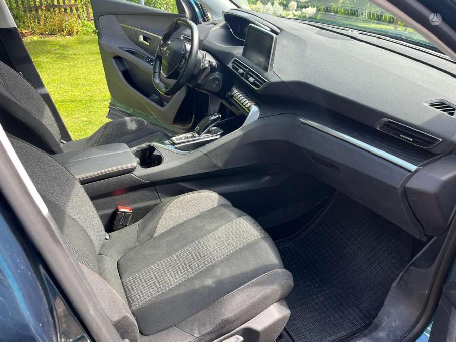 Zils Peugeot 5008 2019 Viļņa, ar dzinēja tilpumu 1.60 L un nobraukumu 137 tūkst. km par 15950 €, foto 19 vietnē AUTOMOTO.COM.LV