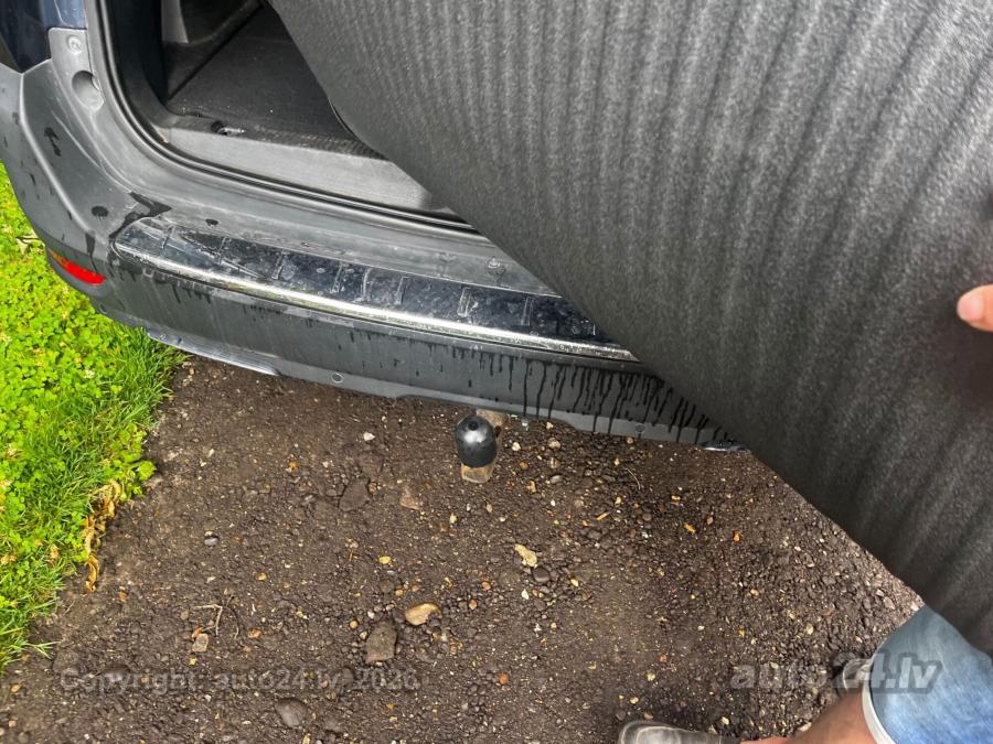 Zils Peugeot 5008 2019 Tallina, ar dzinēja tilpumu 1.50 L un nobraukumu 192 tūkst. km par 15000 €, foto 4 vietnē AUTOMOTO.COM.LV