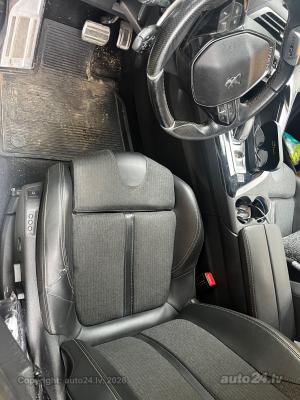 Zils Peugeot 5008 2019 Tallina, ar dzinēja tilpumu 1.50 L un nobraukumu 192 tūkst. km par 15000 €, foto 7 vietnē AUTOMOTO.COM.LV