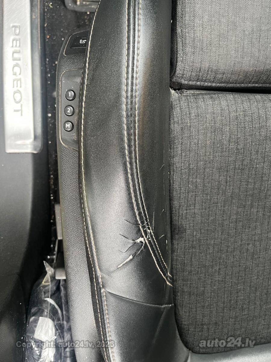 Zils Peugeot 5008 2019 Tallina, ar dzinēja tilpumu 1.50 L un nobraukumu 192 tūkst. km par 15000 €, foto 8 vietnē AUTOMOTO.COM.LV