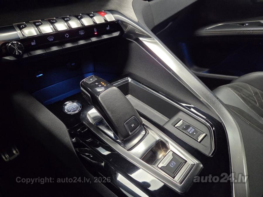 Blue Peugeot 5008 2021 in Tallinn, with an engine capacity of 2.00 L and mileage of 120 thousand km for 20900 €, photo 12 on AUTOMOTO.COM.LV