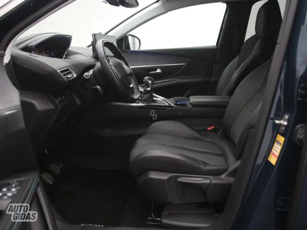 Blue Peugeot 5008 2021 in Vilnius, with an engine capacity of 1.20 L and mileage of 167 thousand km for 14699 €, photo 4 on AUTOMOTO.COM.LV