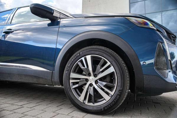 Blue Peugeot 5008 2021 in Kaunas, with an engine capacity of 1.50 L and mileage of 129 thousand km for 19250 €, photo 6 on AUTOMOTO.COM.LV