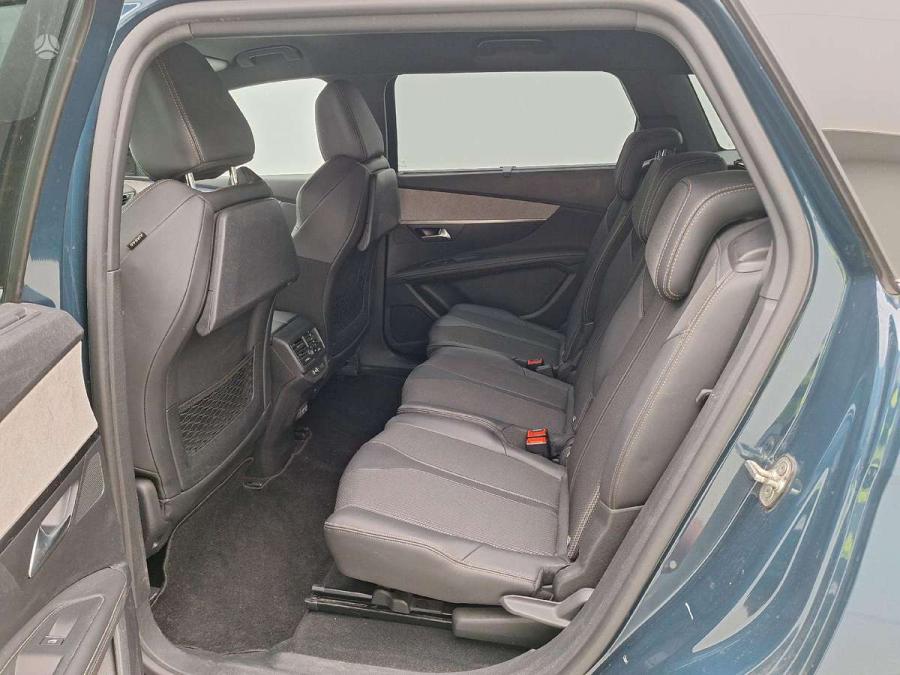 Blue Peugeot 5008 2022 in Vilnius, with an engine capacity of 1.50 L and mileage of 141 thousand km for 18820 €, photo 13 on AUTOMOTO.COM.LV