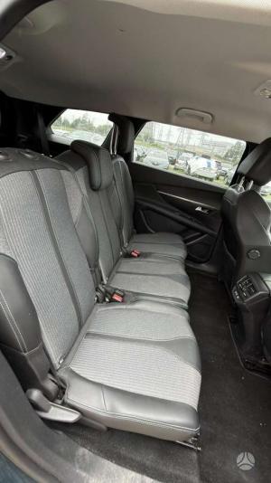Zils Peugeot 5008 2022 Kauņa, ar dzinēja tilpumu 1.50 L un nobraukumu 175 tūkst. km par 16154 €, foto 16 vietnē AUTOMOTO.COM.LV