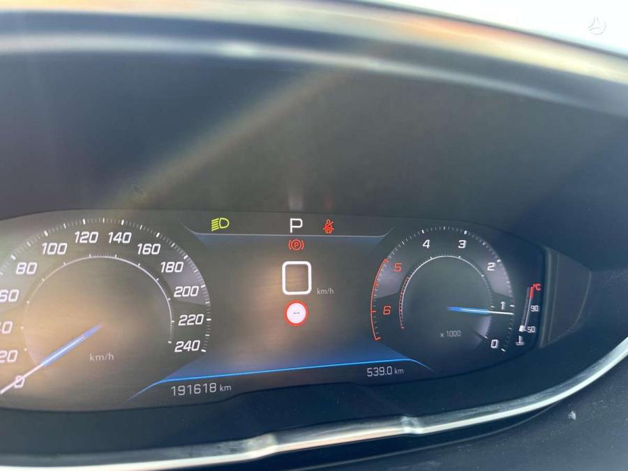 Zils Peugeot 5008 2022 Viļņa, ar dzinēja tilpumu 1.50 L un nobraukumu 191 tūkst. km par 18149 €, foto 20 vietnē AUTOMOTO.COM.LV