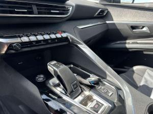 Zils Peugeot 5008 2022 Viļņa, ar dzinēja tilpumu 1.50 L un nobraukumu 191 tūkst. km par 18149 €, foto 21 vietnē AUTOMOTO.COM.LV