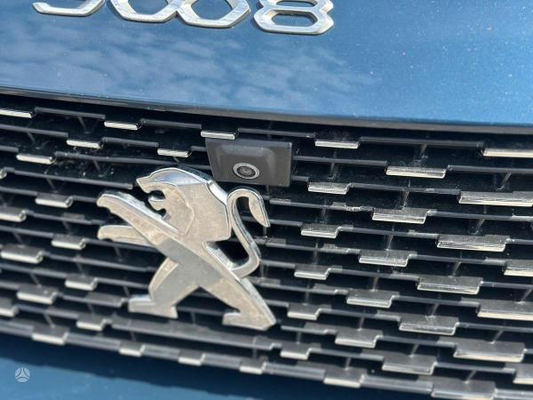 Blue Peugeot 5008 2022 in Vilnius, with an engine capacity of 1.20 L and mileage of 182 thousand km for 15729 €, photo 3 on AUTOMOTO.COM.LV