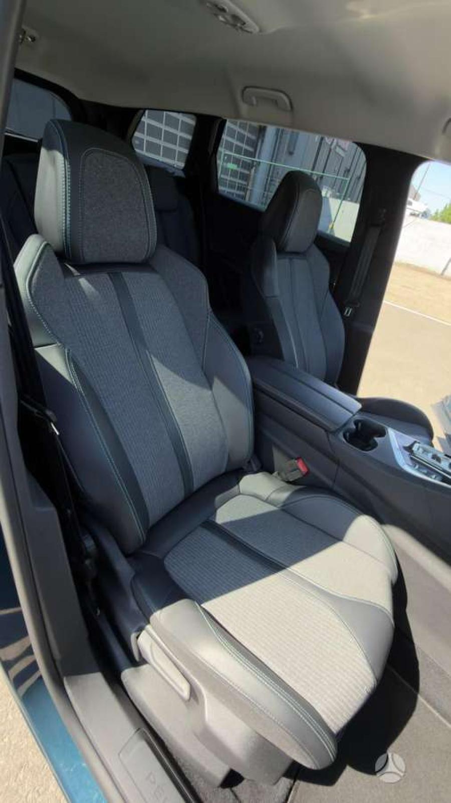 Zils Peugeot 5008 2022 Kauņa, ar dzinēja tilpumu 1.50 L un nobraukumu 175 tūkst. km par 16396 €, foto 17 vietnē AUTOMOTO.COM.LV