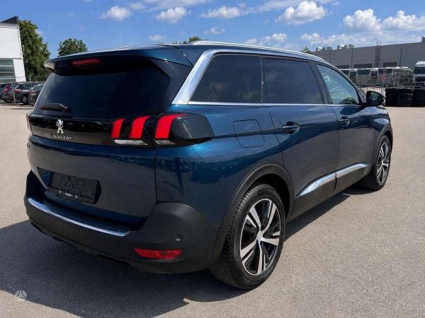 Blue Peugeot 5008 2022 in Marijampole, with an engine capacity of 1.20 L and mileage of 80 thousand km for 18513 €, photo 4 on AUTOMOTO.COM.LV