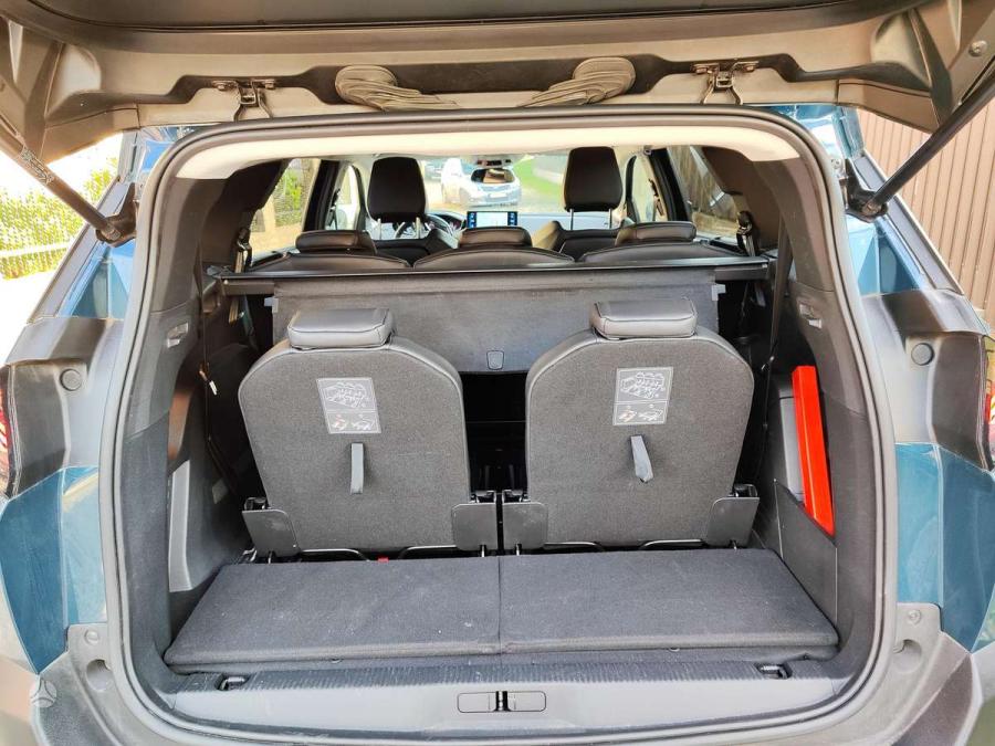 Blue Peugeot 5008 2022 in Marijampole, with an engine capacity of 1.20 L and mileage of 90 thousand km for 15724 €, photo 36 on AUTOMOTO.COM.LV