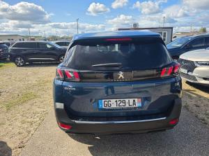 Blue Peugeot 5008 2022 in Vilnius, with an engine capacity of 1.50 L and mileage of 165 thousand km for 16819 €, photo 6 on AUTOMOTO.COM.LV