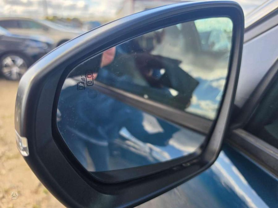 Blue Peugeot 5008 2022 in Vilnius, with an engine capacity of 1.50 L and mileage of 165 thousand km for 16819 €, photo 12 on AUTOMOTO.COM.LV