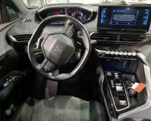 Blue Peugeot 5008 2023 in Vilnius, with an engine capacity of 1.20 L and mileage of 156 thousand km for 16697 €, photo 7 on AUTOMOTO.COM.LV