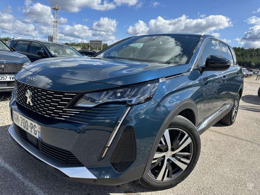 Zils Peugeot 5008 2023 Viļņa, ar dzinēja tilpumu 1.20 L un nobraukumu 156 tūkst. km par 16576 €, foto 1 vietnē AUTOMOTO.COM.LV