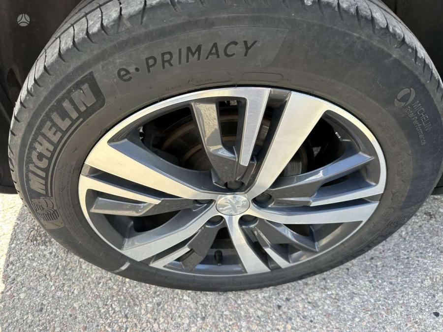 Zils Peugeot 5008 2023 Viļņa, ar dzinēja tilpumu 1.20 L un nobraukumu 156 tūkst. km par 16576 €, foto 9 vietnē AUTOMOTO.COM.LV