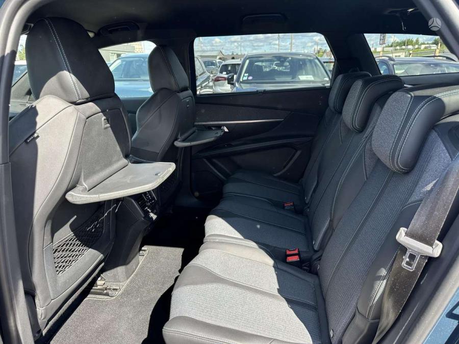 Zils Peugeot 5008 2023 Viļņa, ar dzinēja tilpumu 1.20 L un nobraukumu 156 tūkst. km par 16576 €, foto 12 vietnē AUTOMOTO.COM.LV