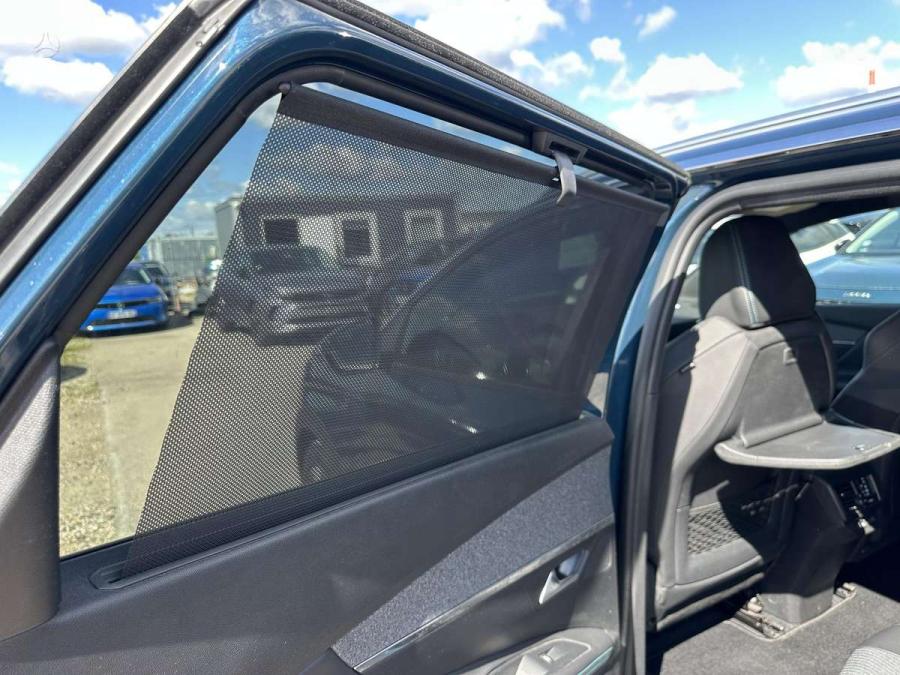Zils Peugeot 5008 2023 Viļņa, ar dzinēja tilpumu 1.20 L un nobraukumu 156 tūkst. km par 16576 €, foto 13 vietnē AUTOMOTO.COM.LV