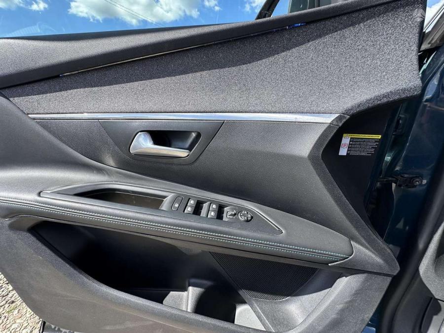 Zils Peugeot 5008 2023 Viļņa, ar dzinēja tilpumu 1.20 L un nobraukumu 156 tūkst. km par 16576 €, foto 14 vietnē AUTOMOTO.COM.LV