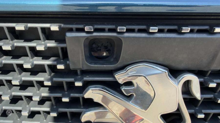 Zils Peugeot 5008 2023 Kauņa, ar dzinēja tilpumu 1.50 L un nobraukumu 186 tūkst. km par 20207 €, foto 24 vietnē AUTOMOTO.COM.LV
