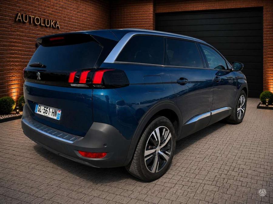Blue Peugeot 5008 2023 in Marijampole, with an engine capacity of 1.20 L and mileage of 80 thousand km for 18513 €, photo 5 on AUTOMOTO.COM.LV