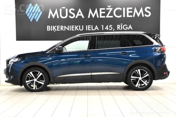 Blue Peugeot 5008 2024 in Riga, with an engine capacity of 1.20 L and mileage of 111 thousand km for 24500 €, photo 5 on AUTOMOTO.COM.LV