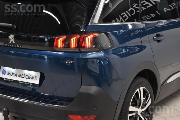 Blue Peugeot 5008 2024 in Riga, with an engine capacity of 1.20 L and mileage of 111 thousand km for 24500 €, photo 9 on AUTOMOTO.COM.LV