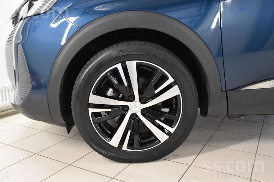 Blue Peugeot 5008 2024 in Riga, with an engine capacity of 1.20 L and mileage of 111 thousand km for 24500 €, photo 12 on AUTOMOTO.COM.LV
