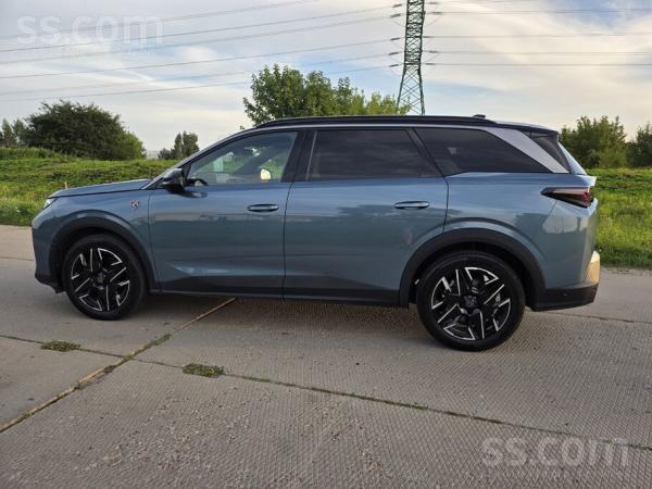 Zils Peugeot 5008 2025 Rīga, ar dzinēja tilpumu 1.20 L un nobraukumu 20 tūkst. km par 30500 €, foto 9 vietnē AUTOMOTO.COM.LV
