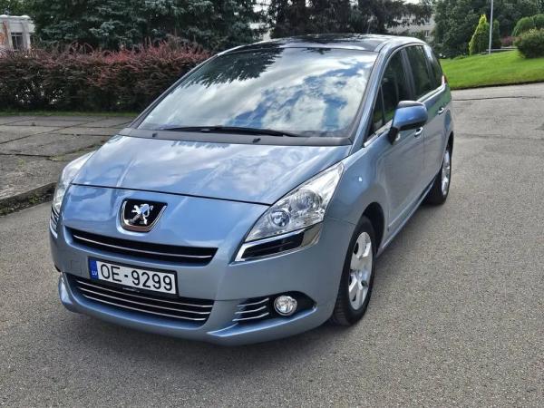 Blue Peugeot 5008 2009 in Jekabpils, with an engine capacity of 2.00 L and mileage of 191 thousand km for 4890 €, photo 2 on AUTOMOTO.COM.LV