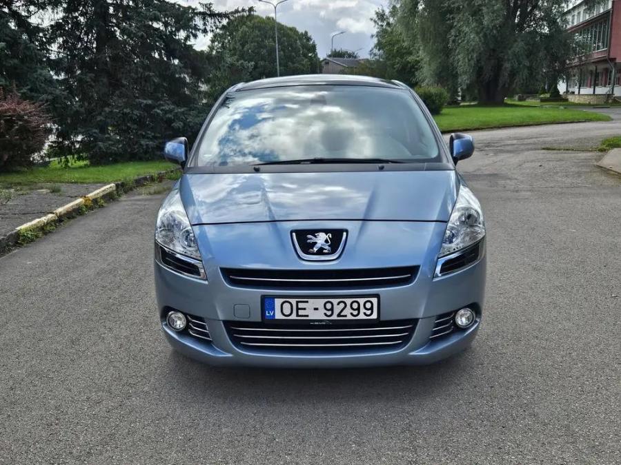 Zils Peugeot 5008 2009 Jēkabpils, ar dzinēja tilpumu 2.00 L un nobraukumu 191 tūkst. km par 4890 €, foto 4 vietnē AUTOMOTO.COM.LV