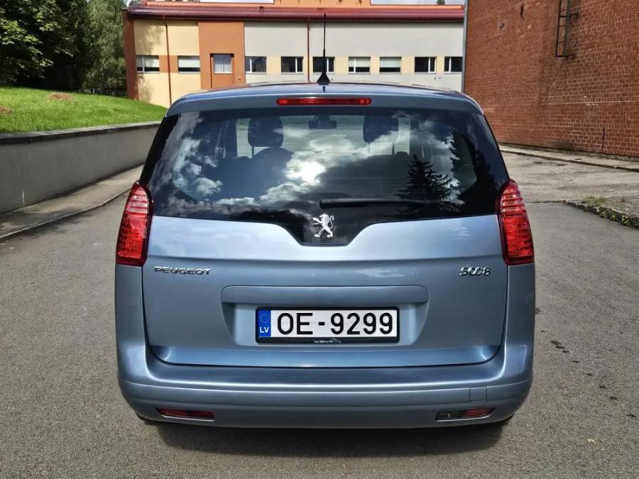 Zils Peugeot 5008 2009 Jēkabpils, ar dzinēja tilpumu 2.00 L un nobraukumu 191 tūkst. km par 4890 €, foto 7 vietnē AUTOMOTO.COM.LV